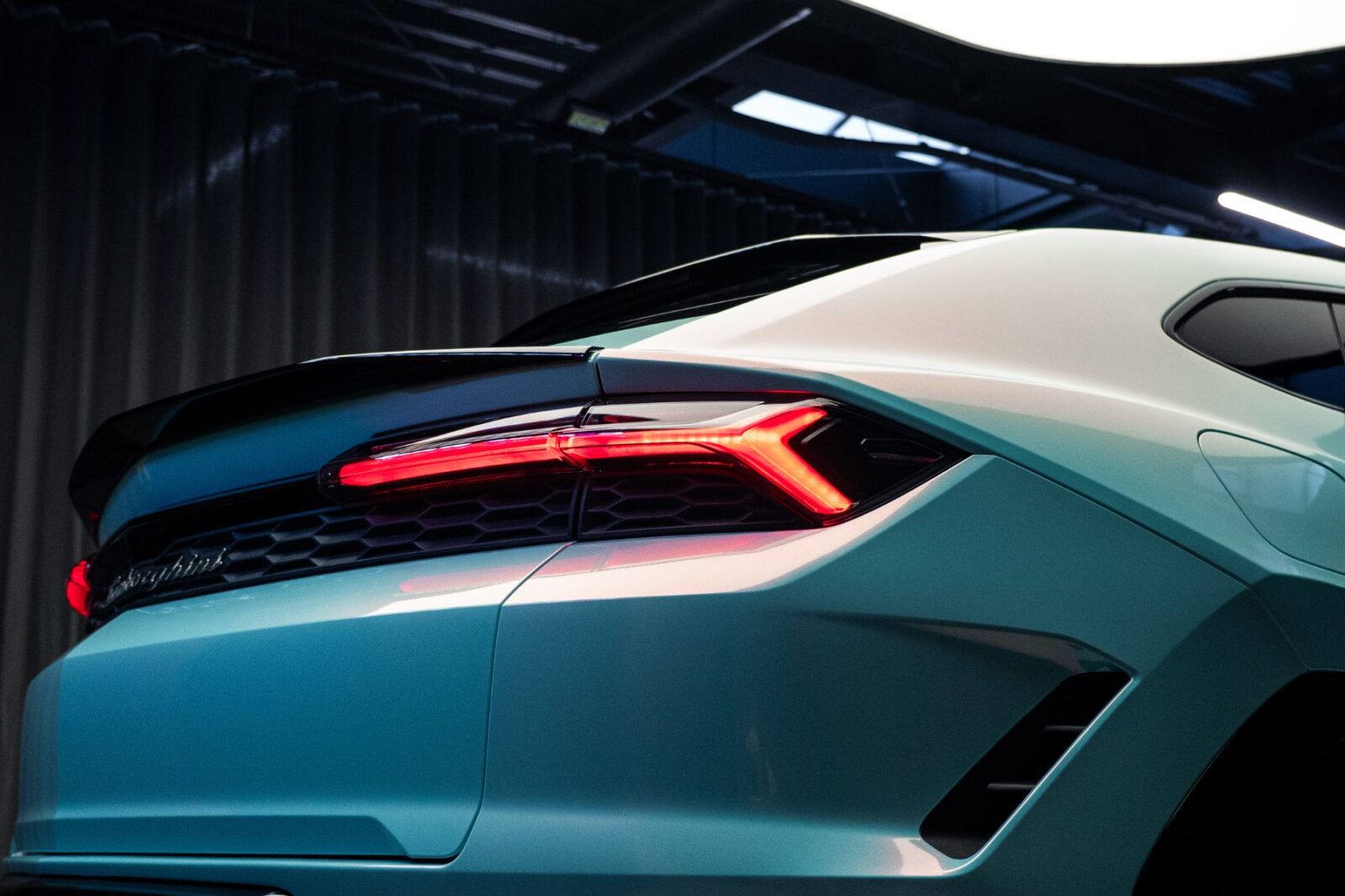 How Long Does it Take to Tint Car Windows, and What to Expect ...